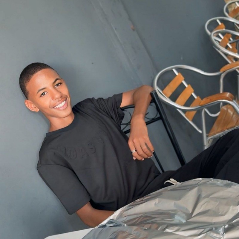 L7assene HH (@lassenehh) | Snapchat Stories, Spotlight & Lenses