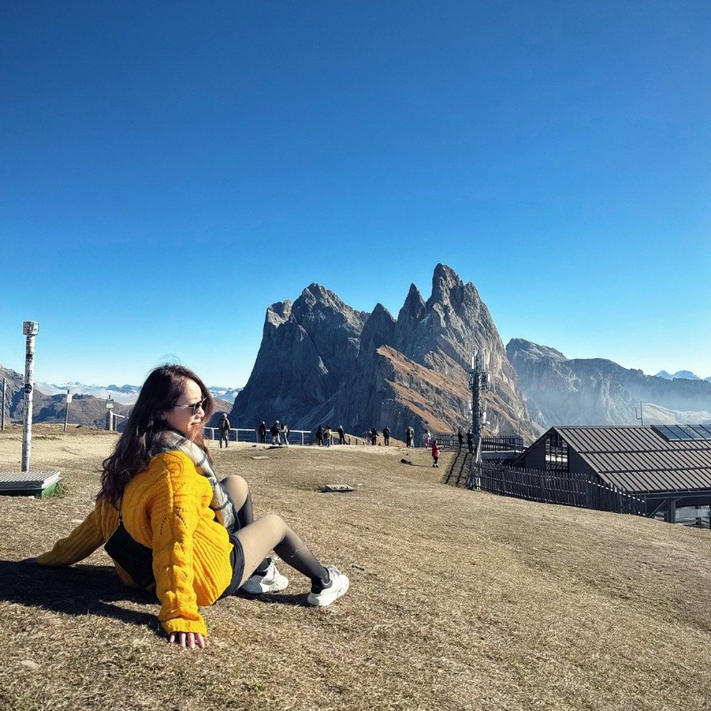 Laura (@lauraniuniu) | Snapchat Stories, Spotlight & Lenses