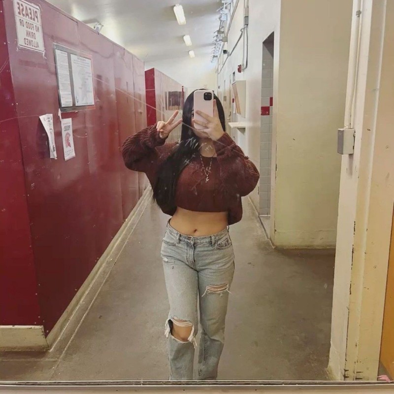 layla hernández (@laylahernan2763) | Snapchat Stories, Spotlight & Lenses