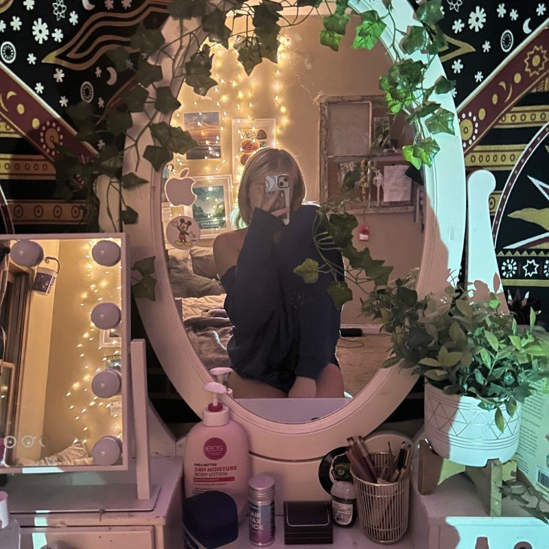 Layla Torres (@laylat1685) | Snapchat Stories, Spotlight & Lenses