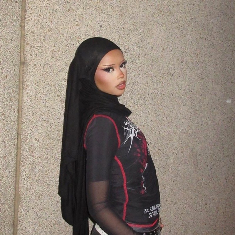 laylo ur fav emo (@layloqasim) | Snapchat Stories, Spotlight & Lenses