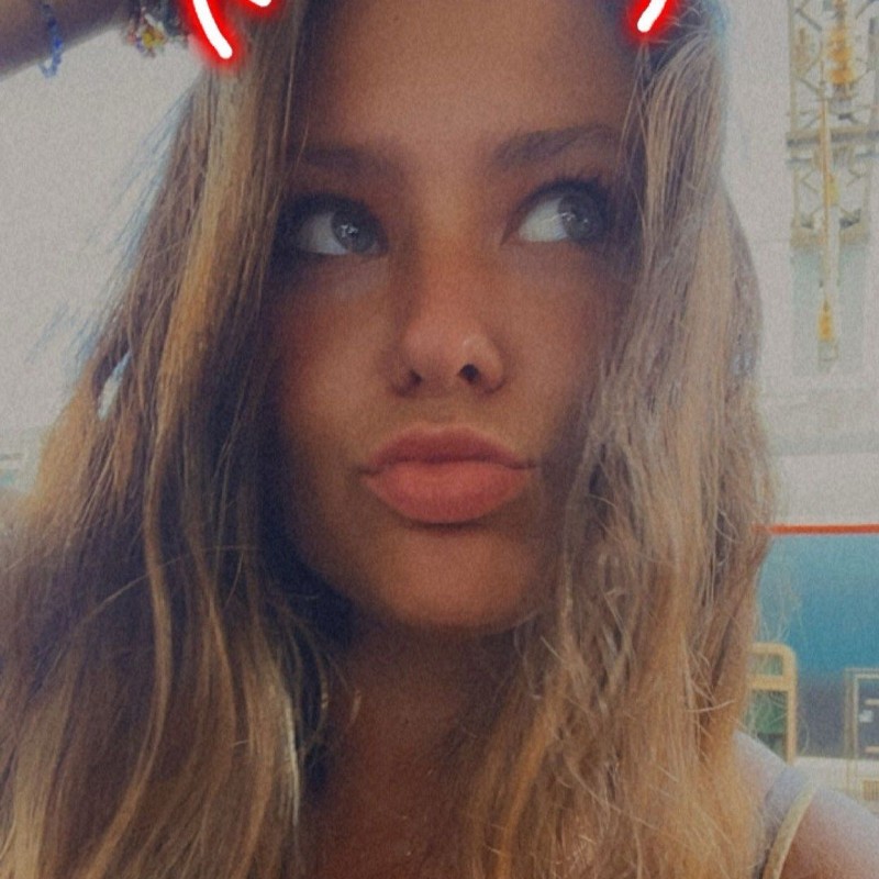 Ruby 🩷 (@lea.ninja) | Snapchat Stories, Spotlight & Lenses