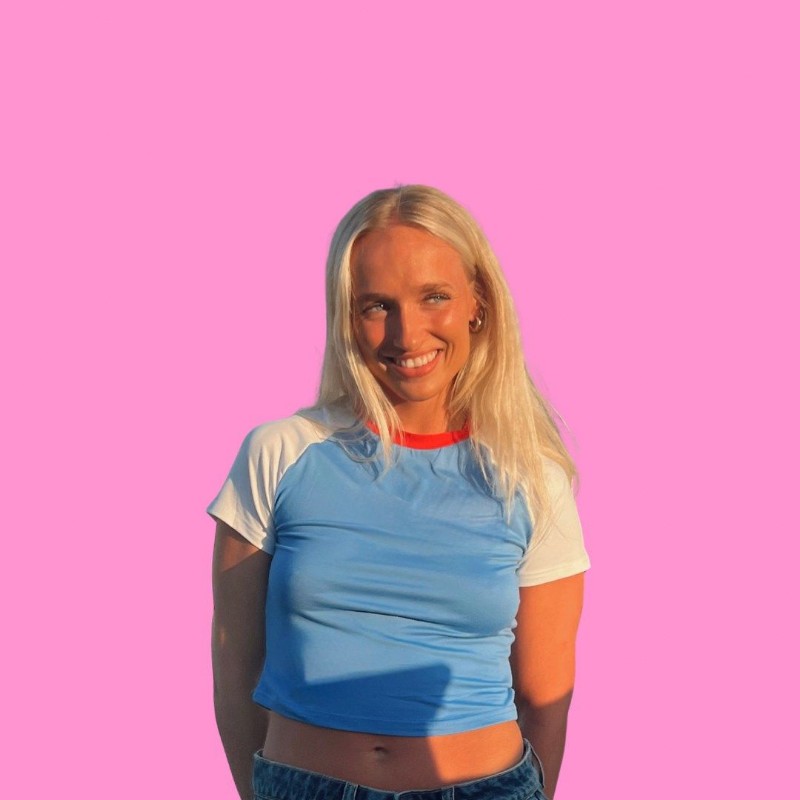 lea steen 🩷 (@leaasteen) | Snapchat Stories, Spotlight & Lenses