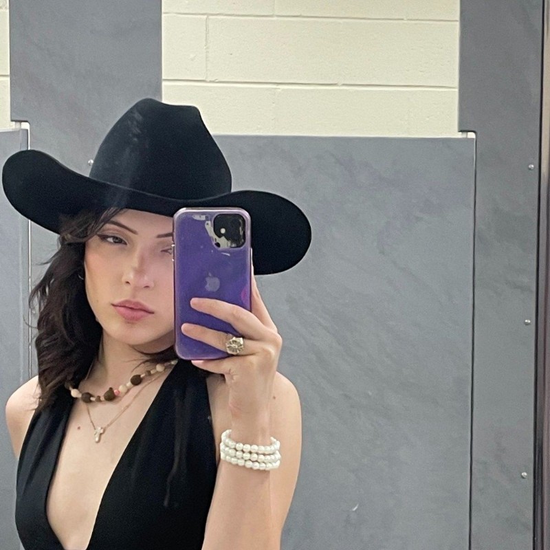 leana🤍(@leana_reid) | เรื่องราว Snapchat ตลอดจน Spotlight และเลนส์