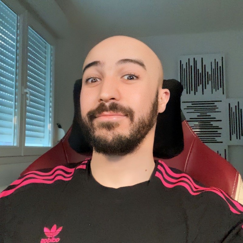 Anas (@lebledard54) | Snapchat Stories, Spotlight & Lenses