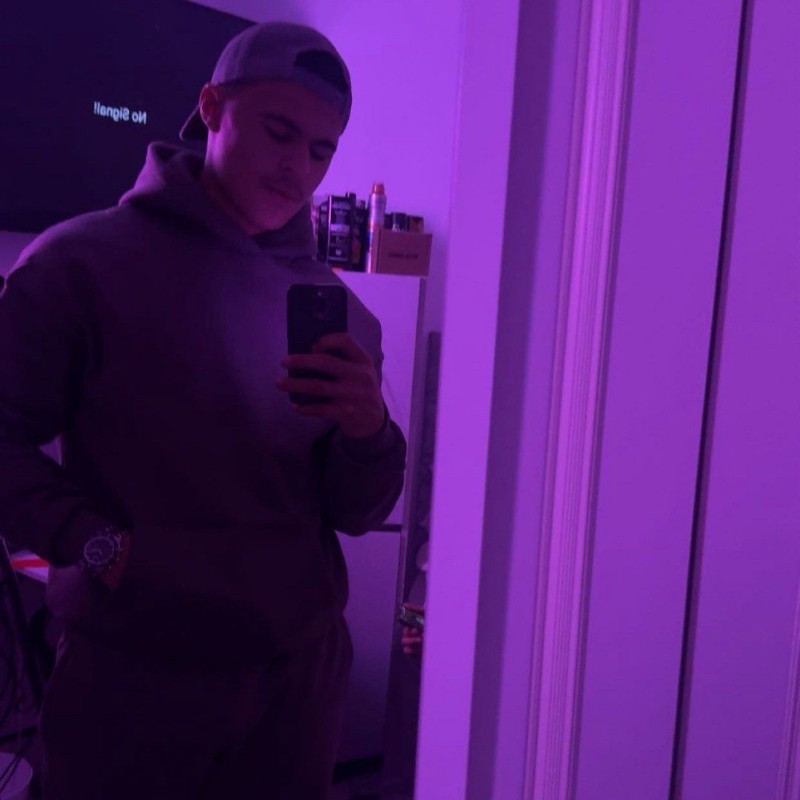 leighton Clarke (@leightonclarki) | Snapchat Stories, Spotlight & Lenses