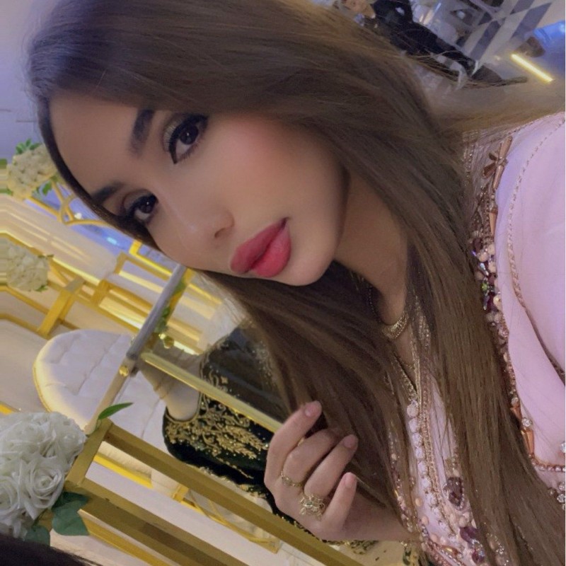 Leila🦂🖤 (@leilamelian2021) | Snapchat Stories, Spotlight & Lenses