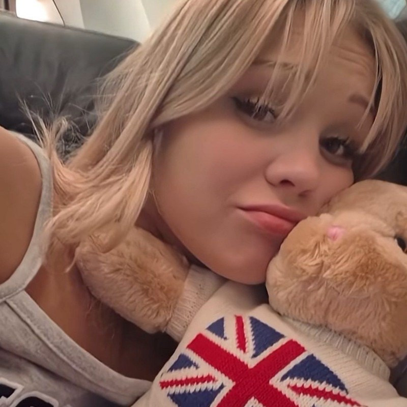 💋l💋 (@lena20258398) | Snapchat Stories, Spotlight & Lenses