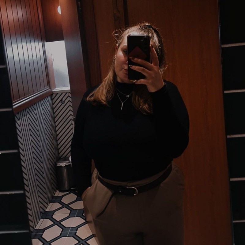 Lena (@lena_kbn) | Snapchat Stories, Spotlight & Lenses