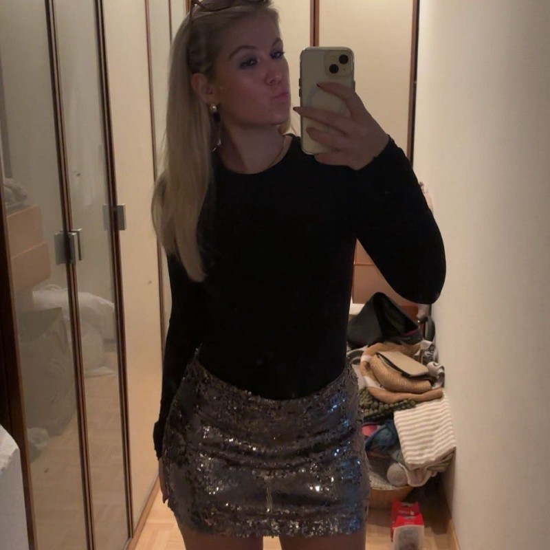 Leni (@lena_simmet20) | Snapchat Stories, Spotlight & Lenses