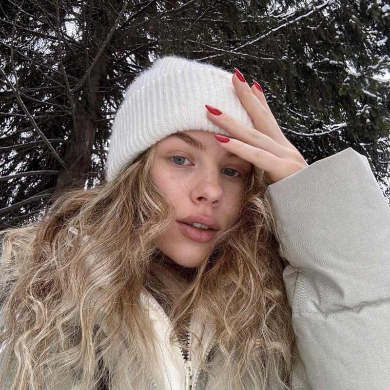 Lenka 🪆 (@lenkashrv) | Snapchat Stories, Spotlight & Lenses