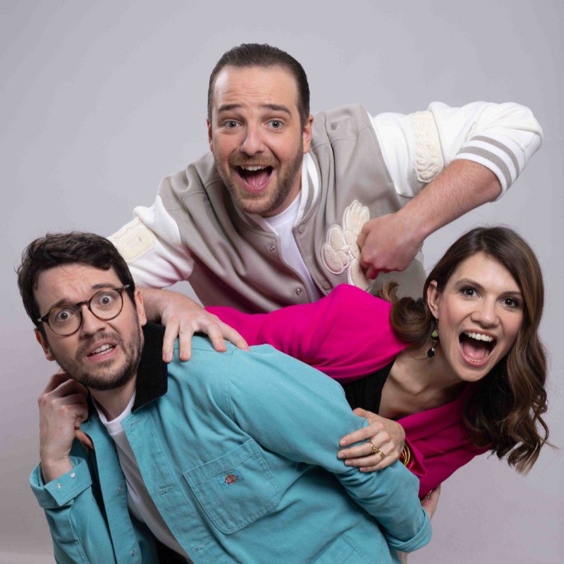 Les Normales (@lesnormales) | Snapchat Stories, Spotlight & Lenses