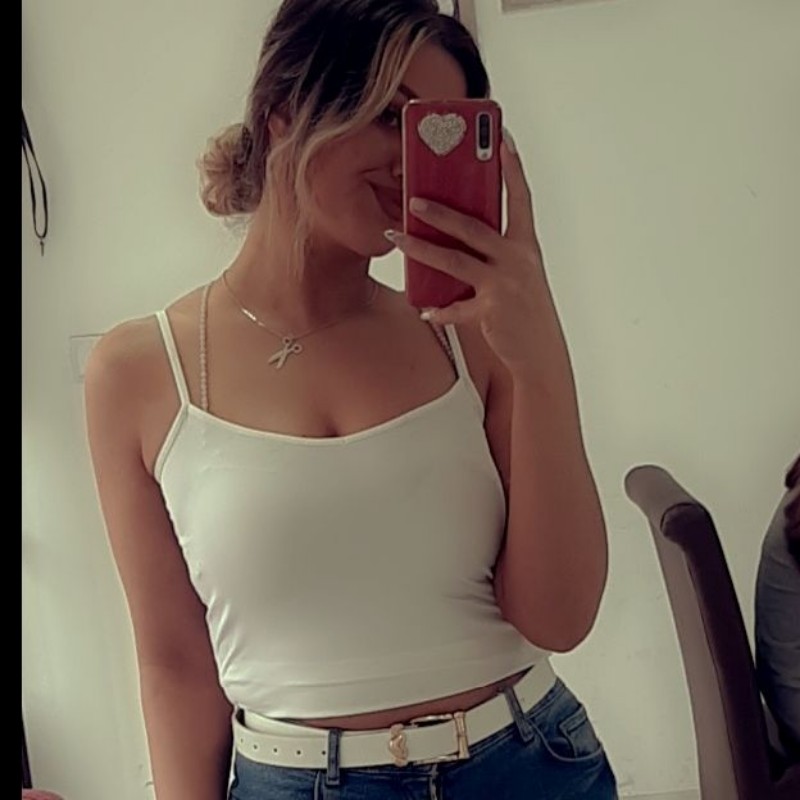 Leti 👱‍♀️ (@leti.idr) | Snapchat Stories, Spotlight & Lenses