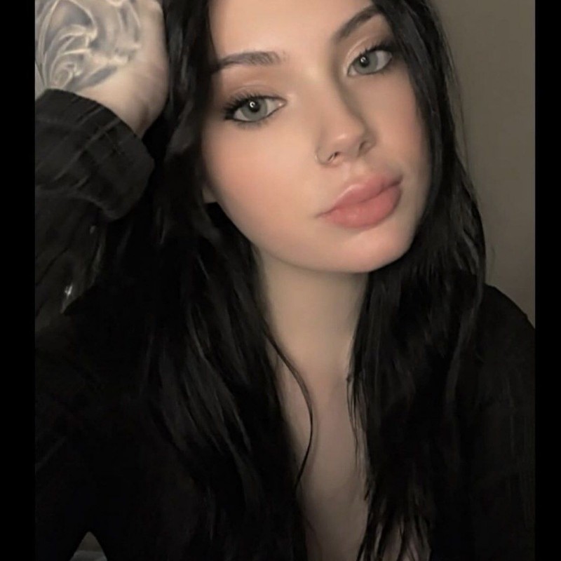 Alyssa (@lettucemask666) | Snapchat Stories, Spotlight & Lenses