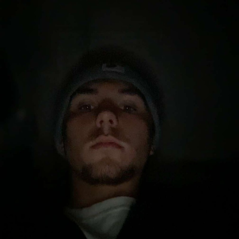 Levi Roberts (@levi_rob11) | Snapchat Stories, Spotlight & Lenses