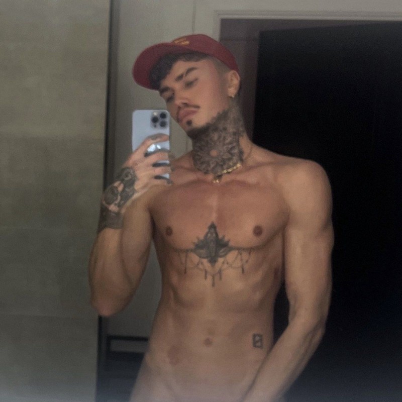 Levi (@levimuxphy) | Snapchat Stories, Spotlight and Lenses