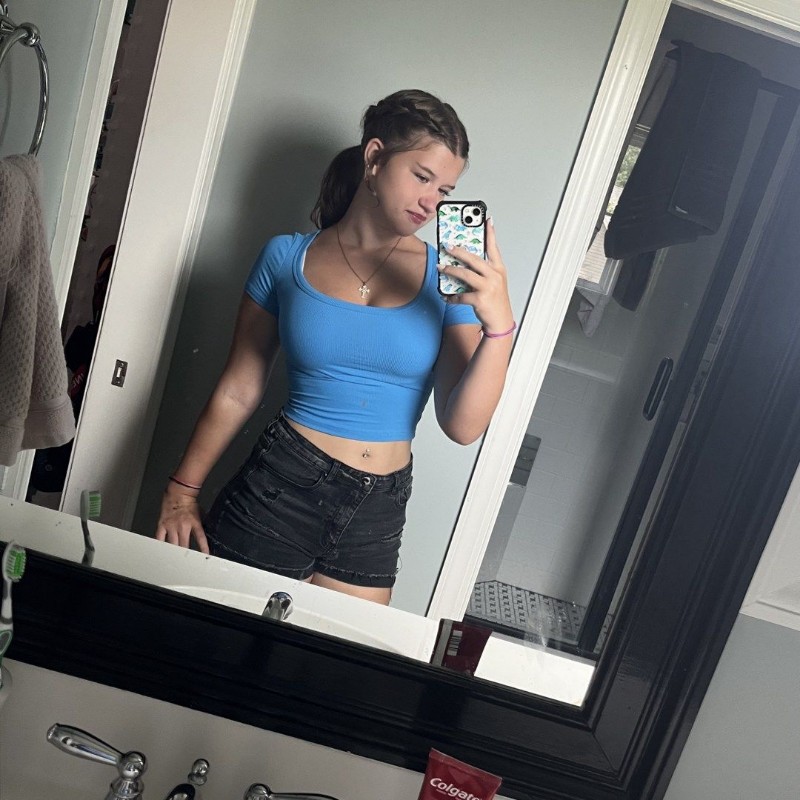 lexi (@lexi_clark67) | Snapchat Stories, Spotlight & Lenses