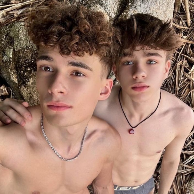 Liam,Romeo Bro (@liamromeobro) | Snapchat Stories, Spotlight & Lenses