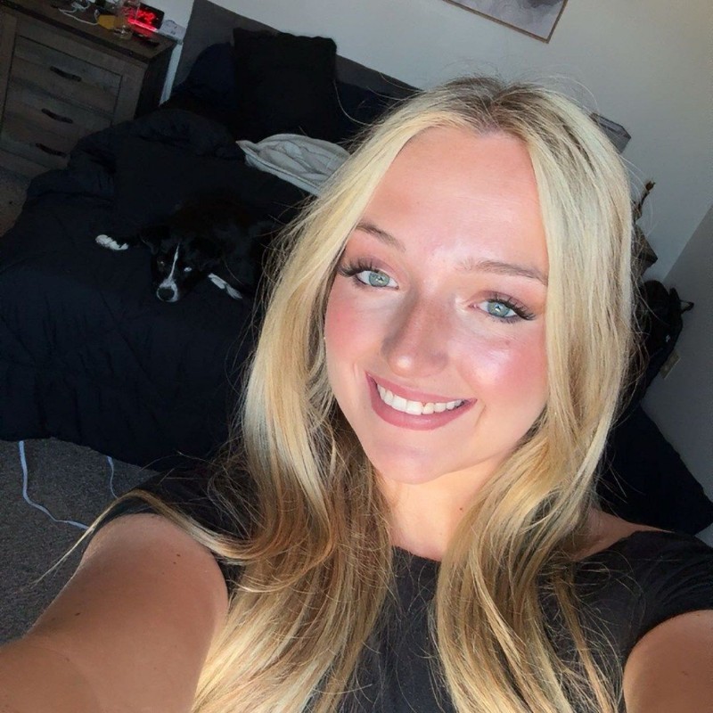 lily banford:) (@lily.banford) | Snapchat Stories, Spotlight & Lenses