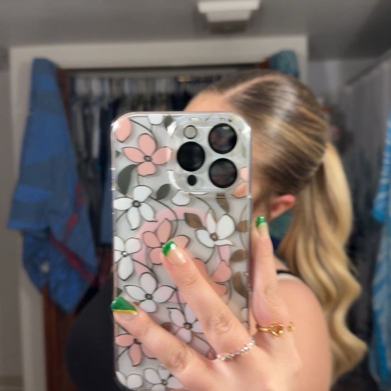 lily!! ️💋 (@lily_jo28) | Snapchat Stories, Spotlight & Lenses