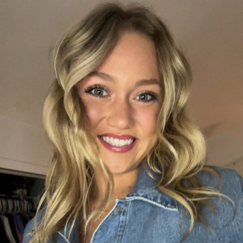 lily reynolds (@lilyanne0809) | Snapchat Stories, Spotlight & Lenses