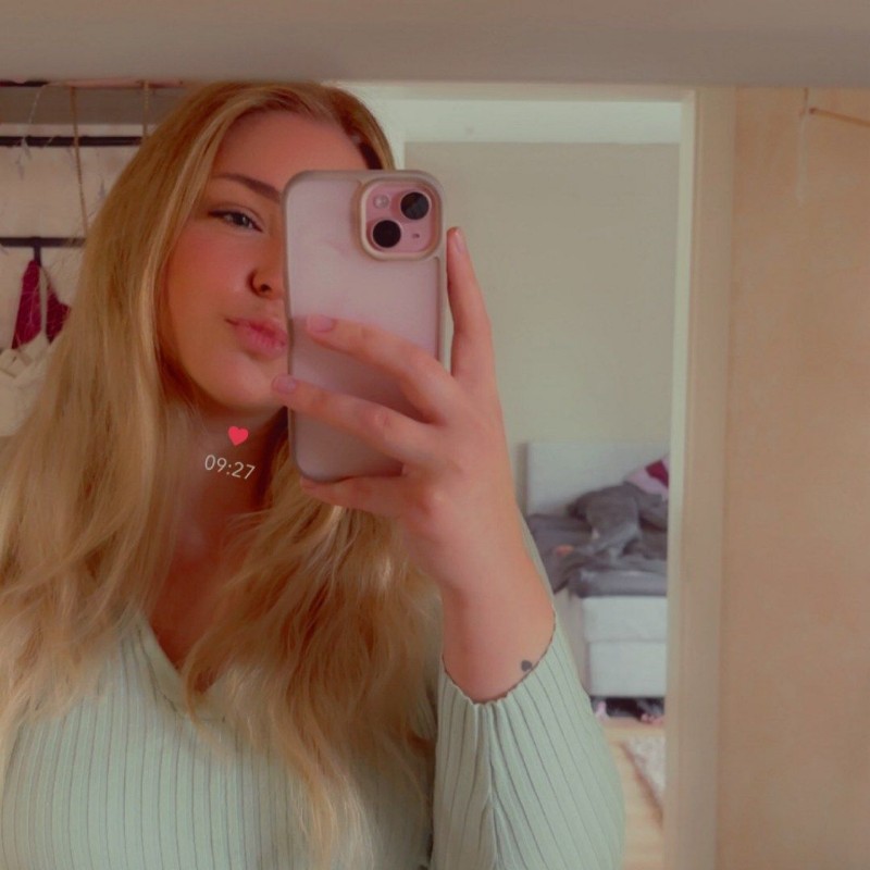 Lina (@linaaaa1607) | Snapchat Stories, Spotlight & Lenses