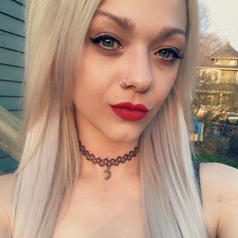 Lindsay Ray Sunshine ☀️ (@lindsayray13) | Snapchat Stories, Spotlight & Lenses