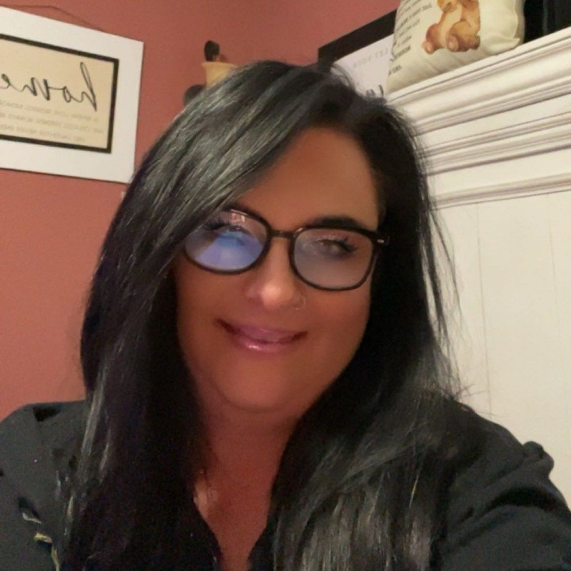Lisa (@lisa1977ann) | Snapchat Stories, Spotlight & Lenses