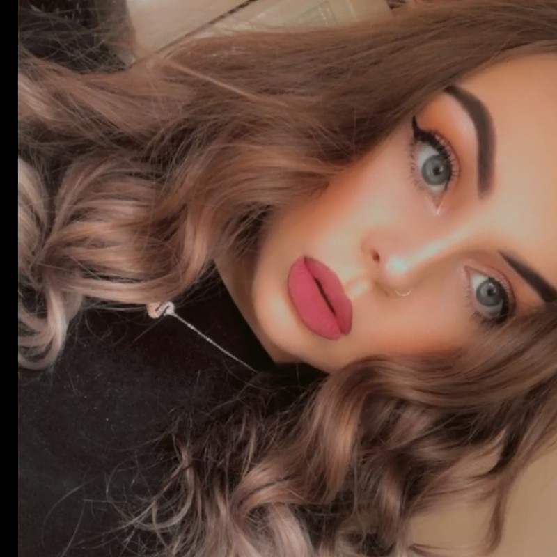 lisa 🌹 (@lisa_patalas) | Snapchat Stories, Spotlight & Lenses