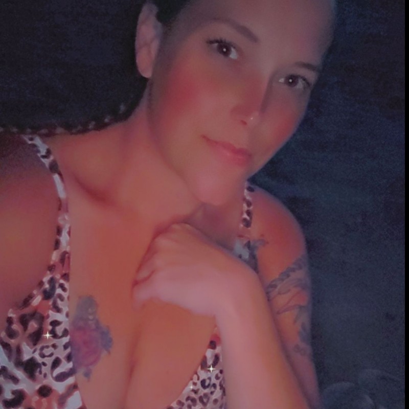 Elizabeth Ann (@lizp843) | Snapchat Stories, Spotlight & Lenses