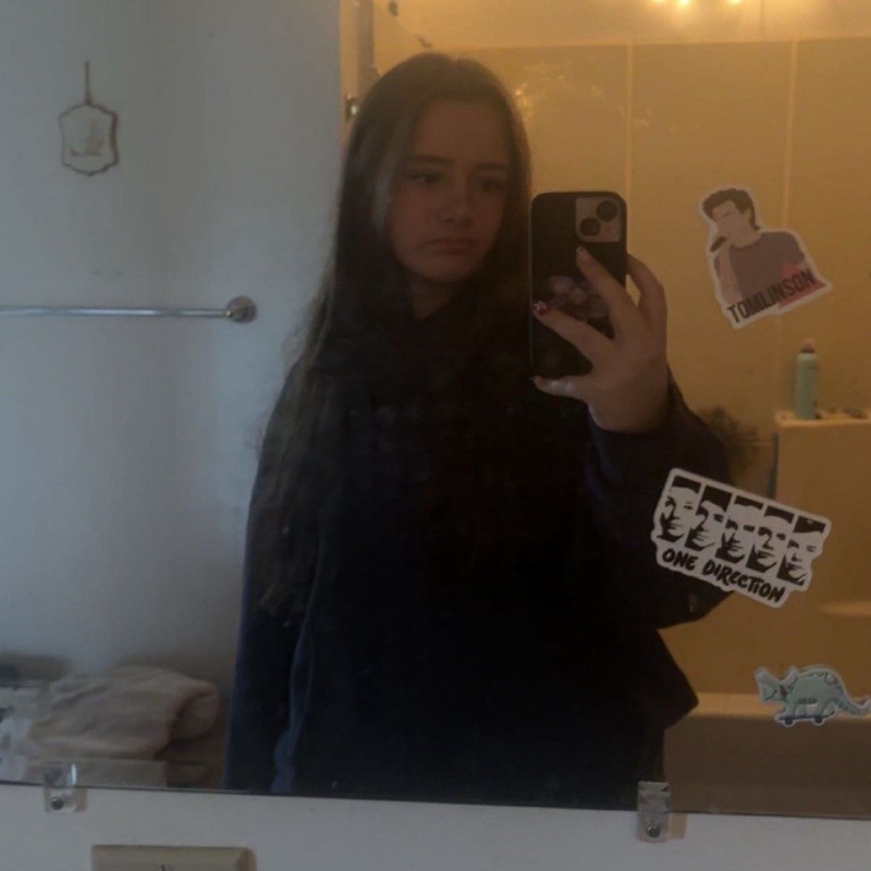 lizzie (@lizziejack_19) | Snapchat Stories, Spotlight & Lenses