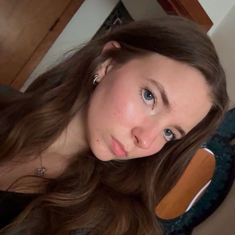 Liz (@lizzyp_206) | Snapchat Stories, Spotlight & Lenses