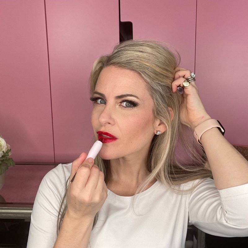 Lisa Kisber (@lkisstyle) | Snapchat Stories, Spotlight & Lenses