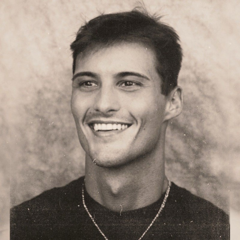 Logan Isbell (@loganisbell1) | Snapchat Stories, Spotlight & Lenses