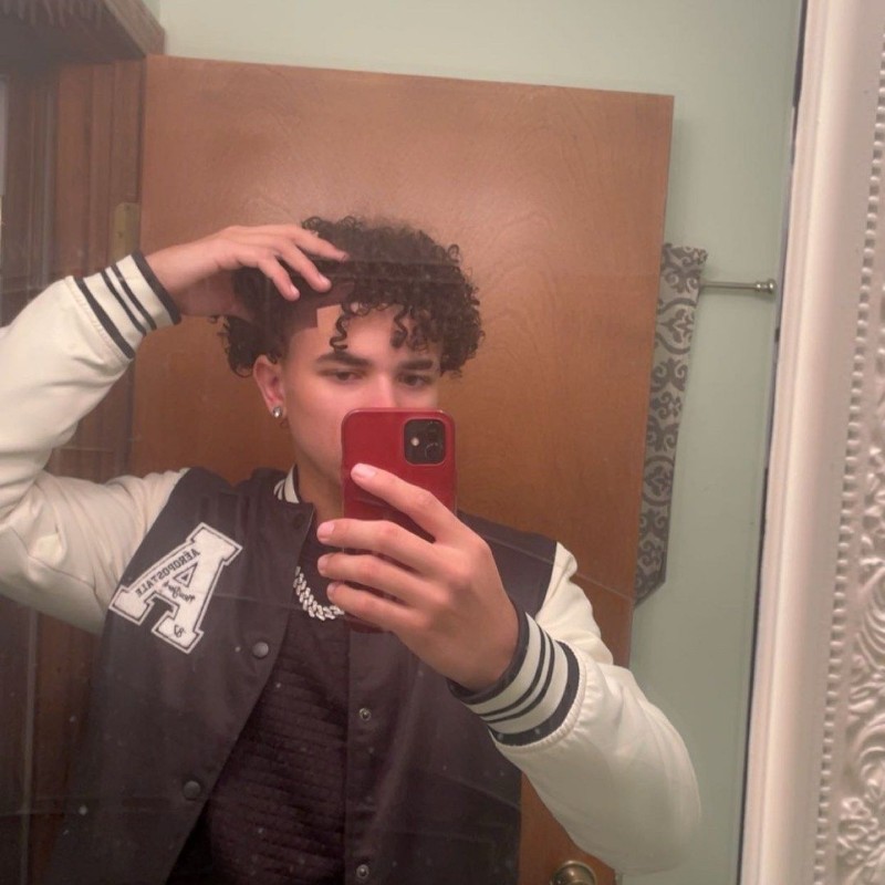 Lonnie1.e (@lonnie.1e) | Snapchat Stories, Spotlight & Lenses