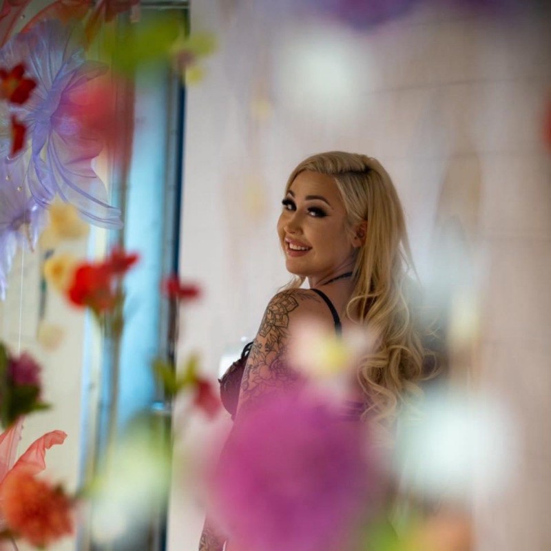 🖤 ️‍🔥Queenlorie420 ️‍🔥🖤 (@lori_moreau) | Snapchat Stories, Spotlight & Lenses