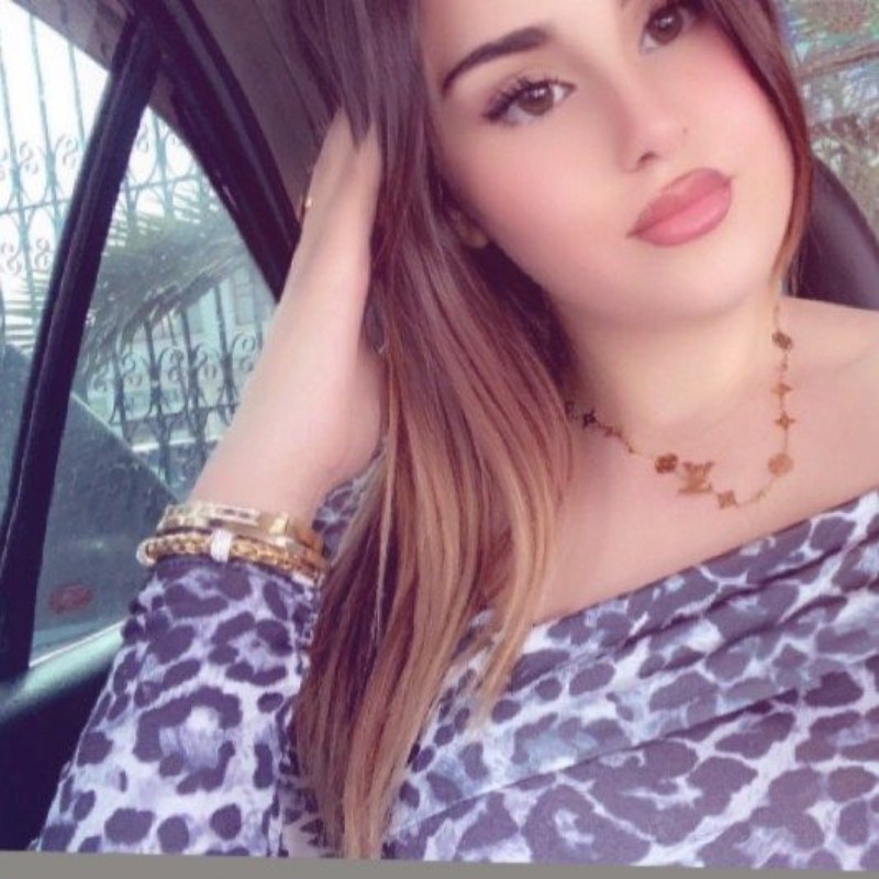 𓆩💠𓆪 𝐿𝒪𝒰𝐵𝒩𝒜 🐺 𓆩💠𓆪 (@loubna_bjm1) | Snapchat Stories, Spotlight & Lenses