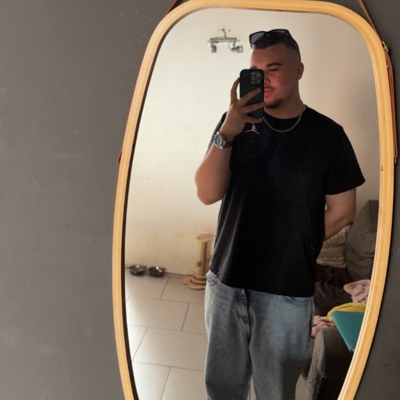 Louis 🇵🇱🇵🇱 (@louis_mzw) | Snapchat Stories, Spotlight & Lenses