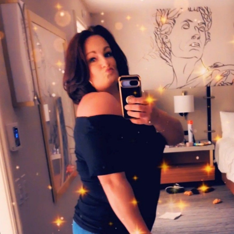 Crystal Quigley (@love2behated2) | Snapchat Stories, Spotlight & Lenses