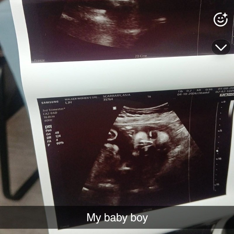 🤍A (@lovv_asia) | Snapchat Stories, Spotlight & Lenses