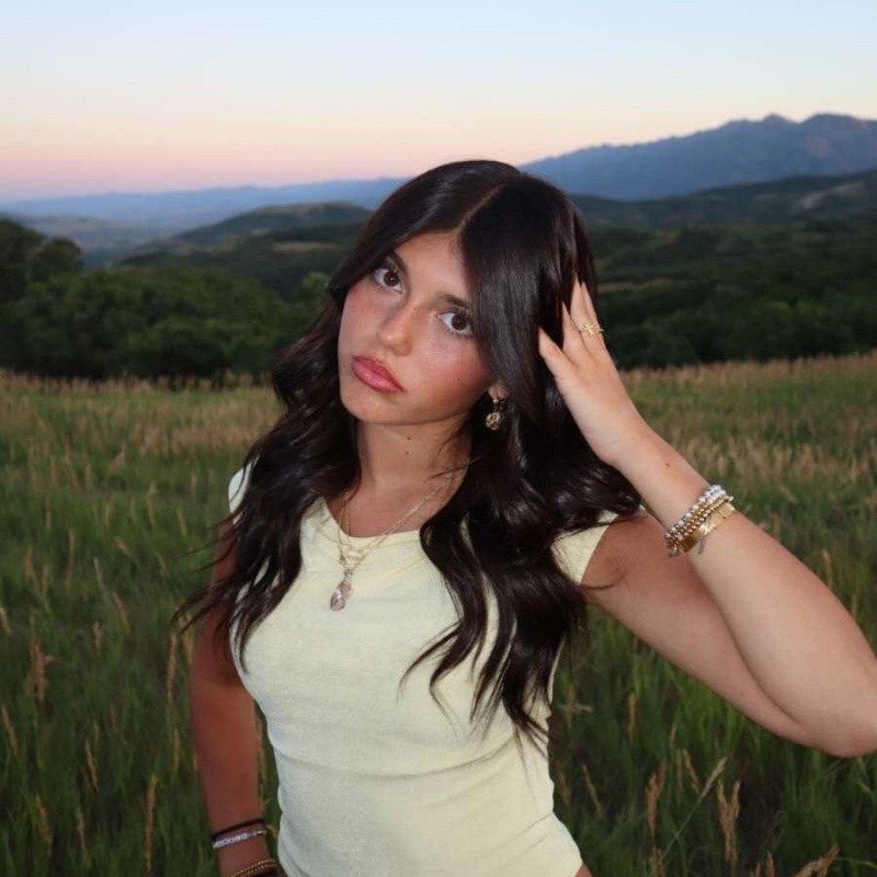 sophie yates ☀️ (@lowkeysophiee1) | Snapchat Stories, Spotlight & Lenses