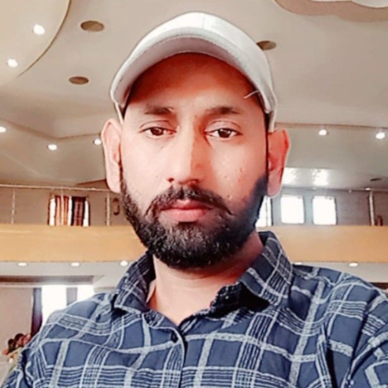 Lakhvir Gharu (@luckyboy9338) | Snapchat Stories, Spotlight & Lenses