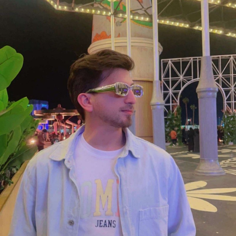 Luke (@luke_sugar) | Snapchat Stories, Spotlight & Lenses