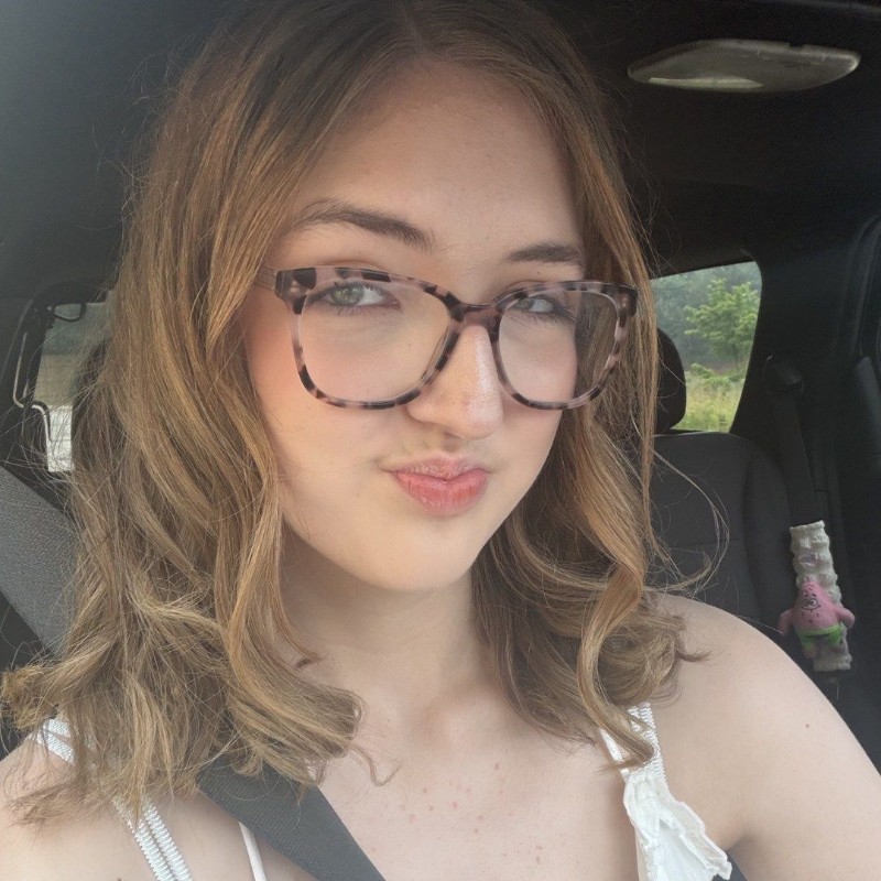 Hannah (@luv_xoxohnnh) | Snapchat Stories, Spotlight & Lenses