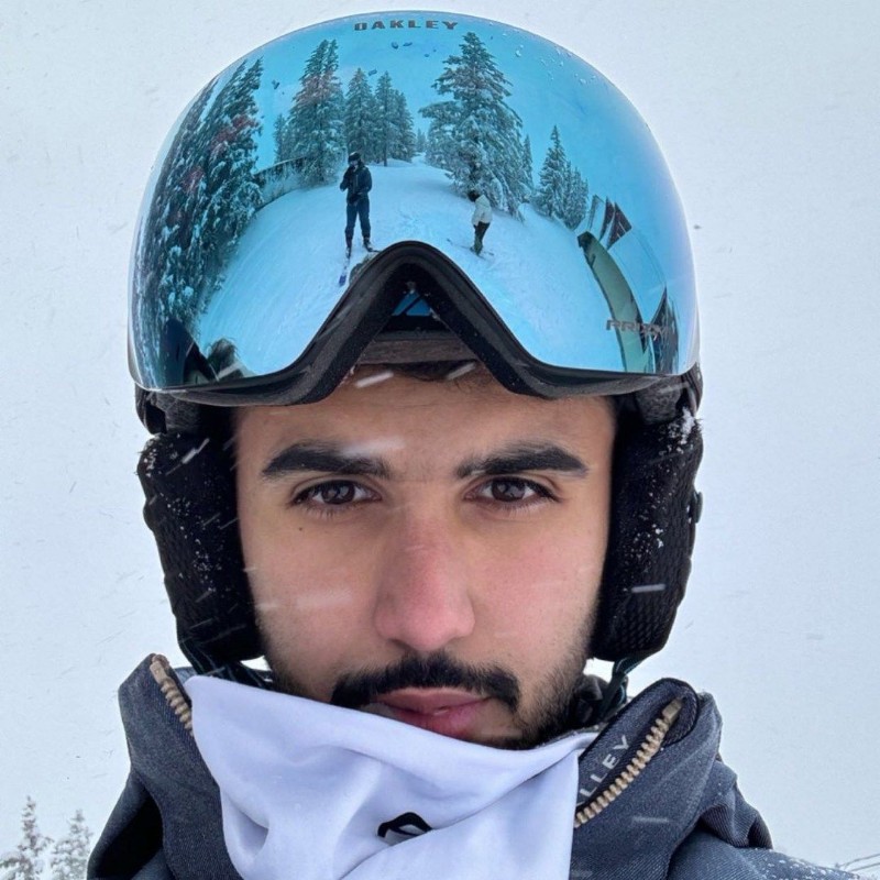 حمد العُمري | Hamad Alomari (@lxvf2) | Snapchat Stories, Spotlight & Lenses