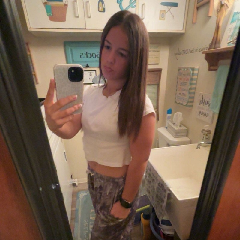 l y d i a (@lydiaa-mariee) | Snapchat Stories, Spotlight & Lenses