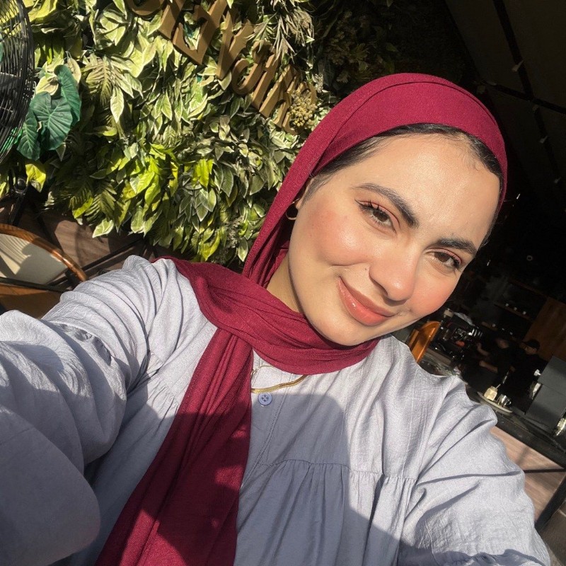 Mona Elsayed 🕊️ (@m.ellabeedy20) | Snapchat Stories, Spotlight & Lenses