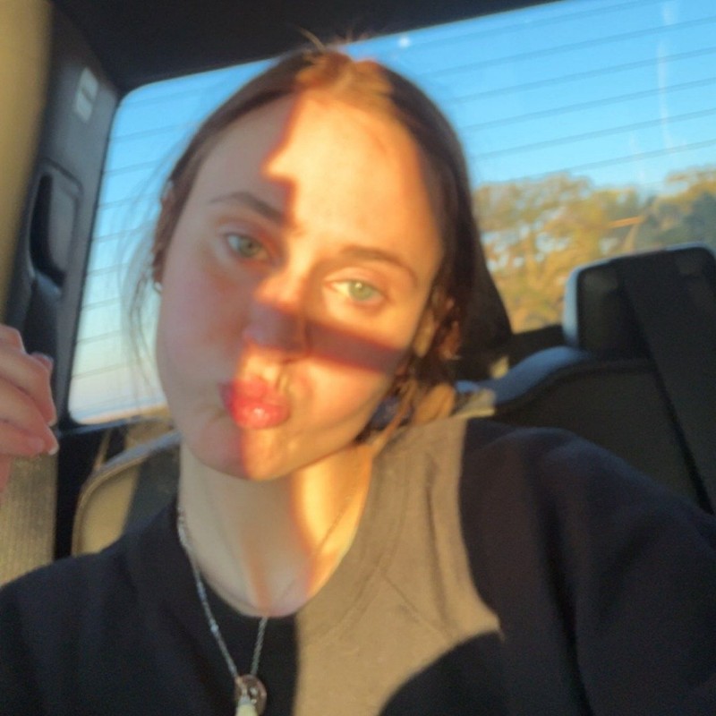 Mercedes Magnon (@m.magnon) | Snapchat Stories, Spotlight & Lenses