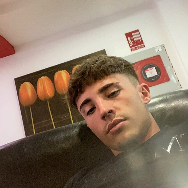 Bryn McKenzie (OLD) (@m.xckie) | Snapchat Stories, Spotlight & Lenses