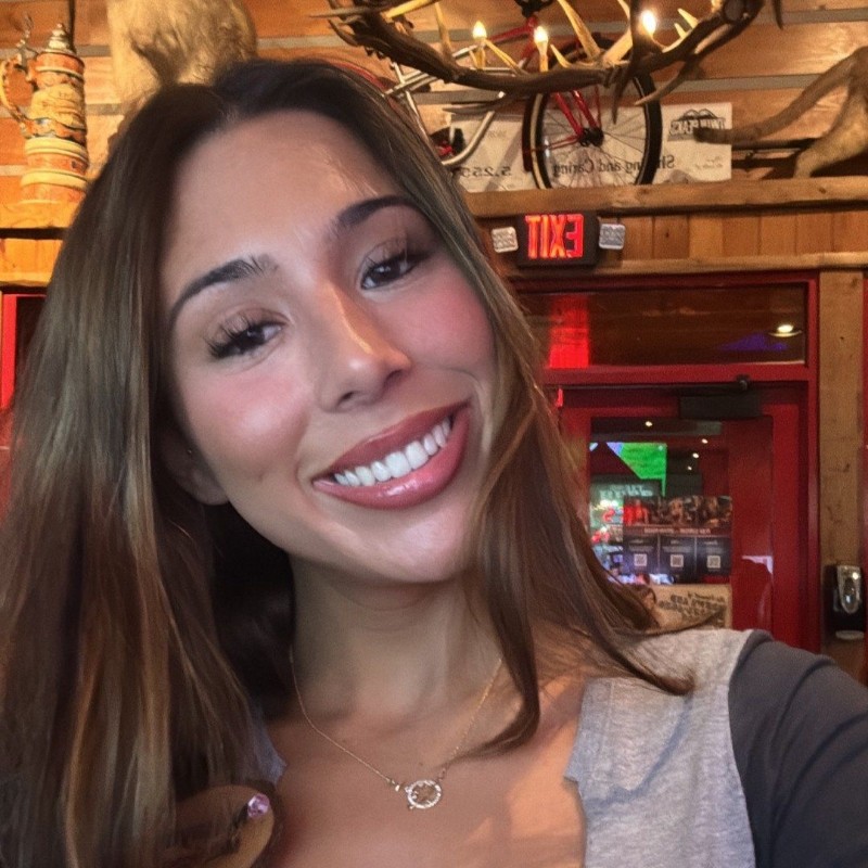 Mikayla Vitale (@m1kayla2) | Snapchat Stories, Spotlight & Lenses